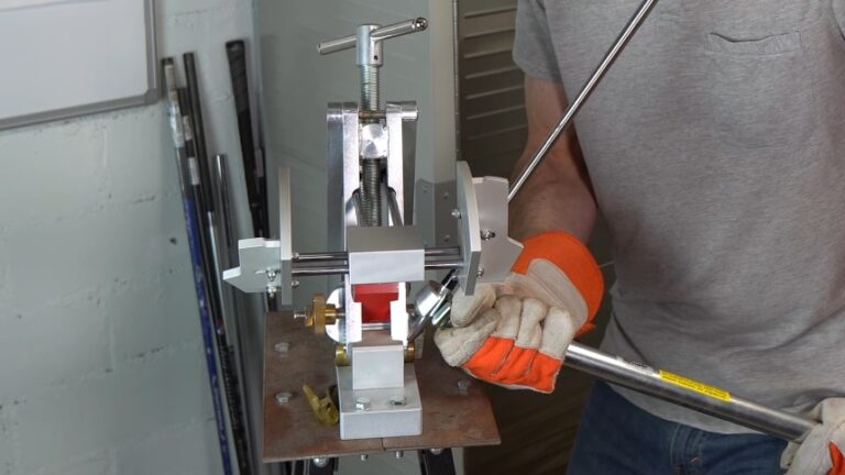 How to Bend Golf Clubs Lie Angle At Home? Simple Guide